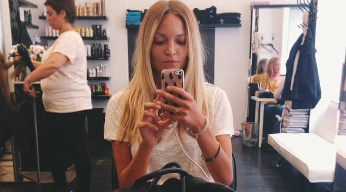 JUST NU: BEAUTY TUTORIAL MED THERES, JENNY OCH SANDRA | ELLE