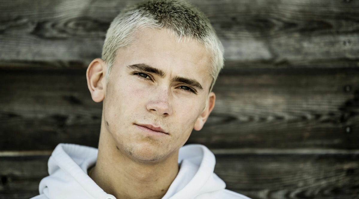 Felix Sandman om bakgrunden till "Boys with emotions" | ELLE