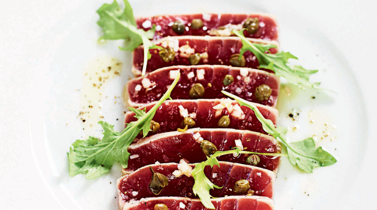 Halstrad tonfisk med kapris och balsamico | ELLE