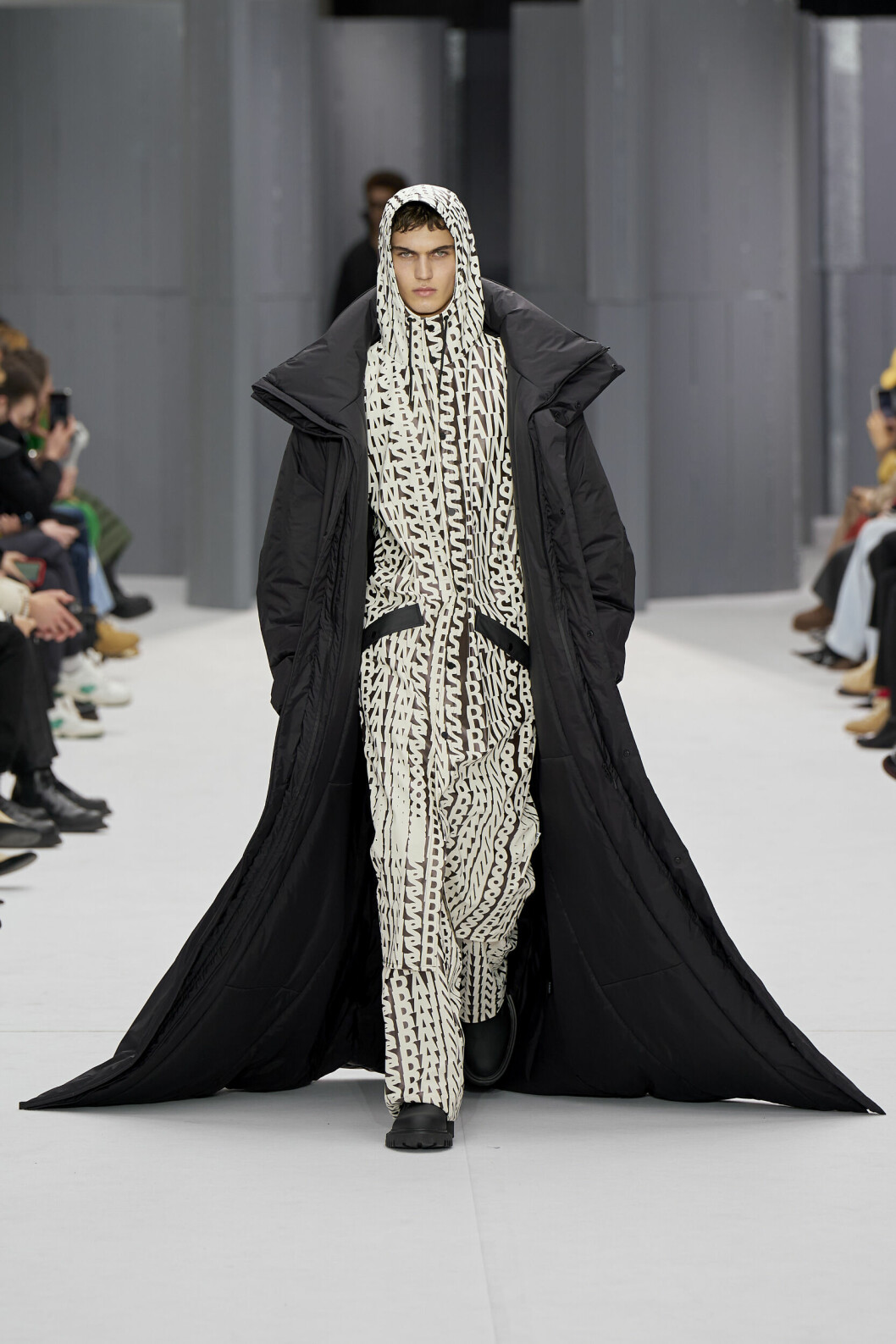 Prins Nikolai av Danmark gör entré på catwalken igen | ELLE